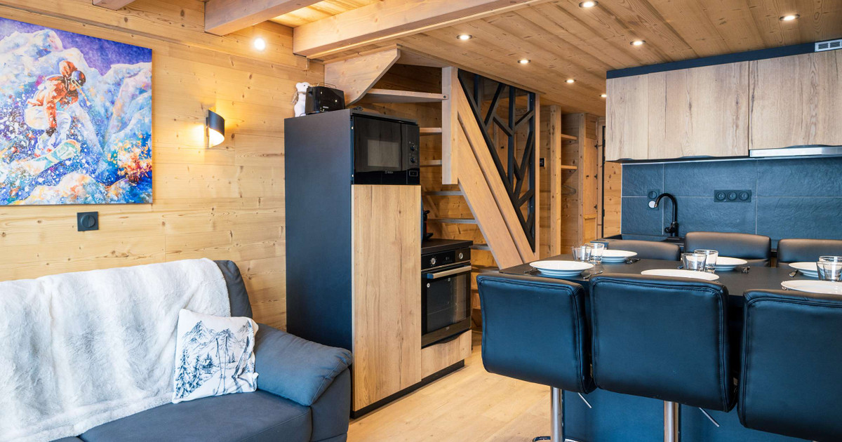 Duplex rénové montagne 6 pers - Près des pistes - Cuisine équipée et balcon
